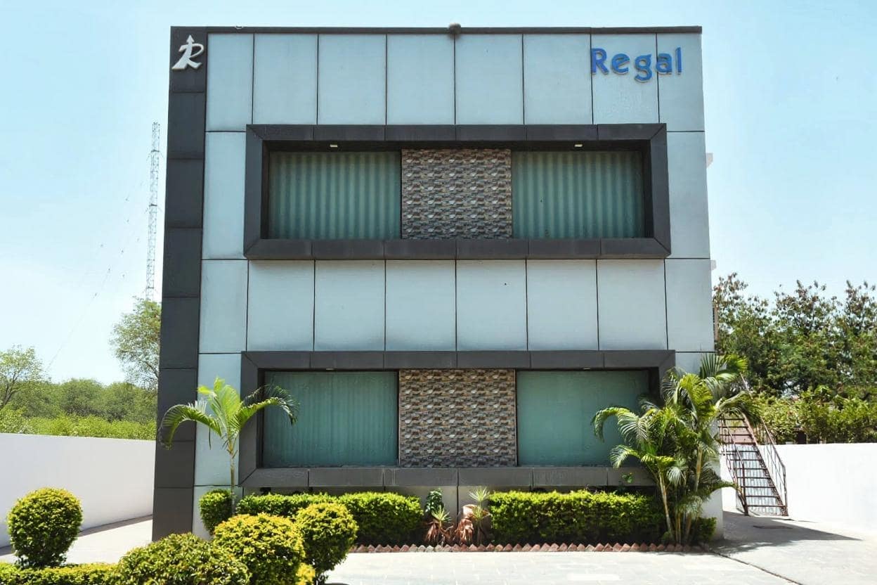 Regal Outsource | Software Development | Web Design | BPO | KPO